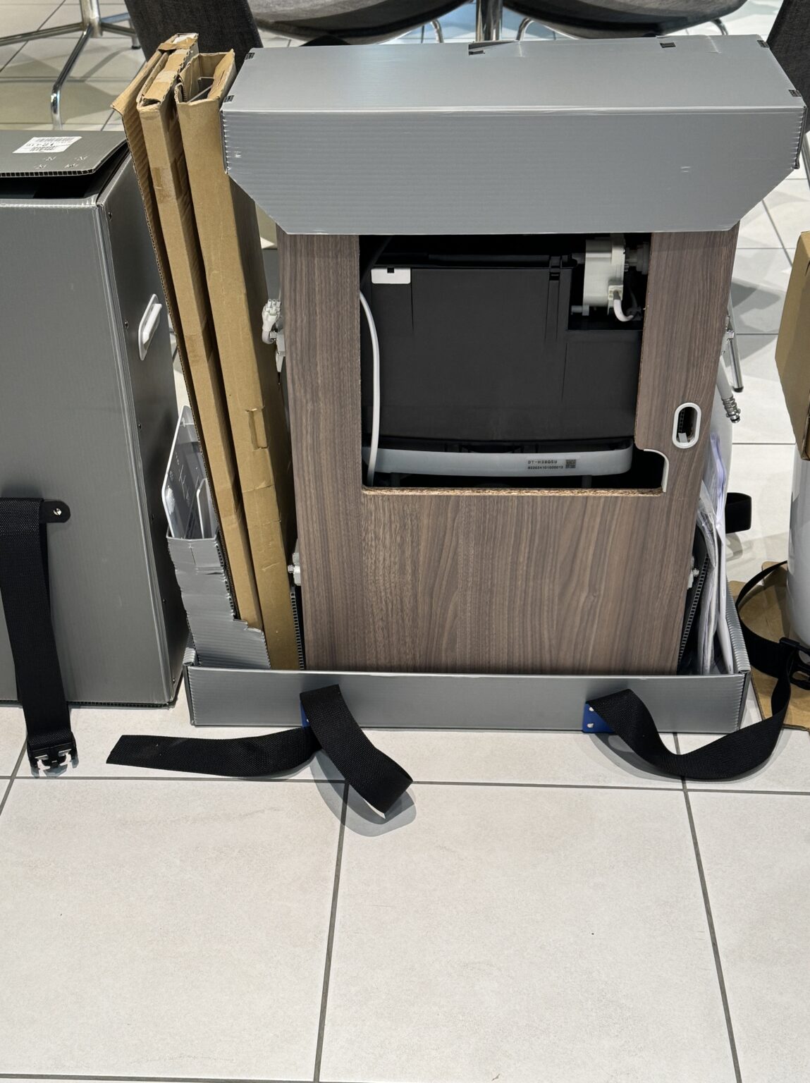 LIXIL施工研修行ってきました！（トイレ編） | Redoor（リドア）｜松山市の玄関ドア・窓リフォーム専門店